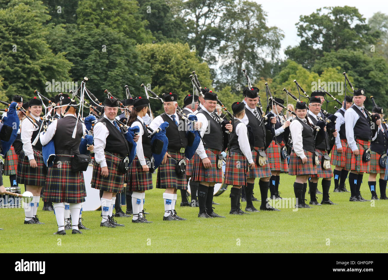 Pipe Bands in action at the Lisburn & Castlereagh City Council Pipe ...