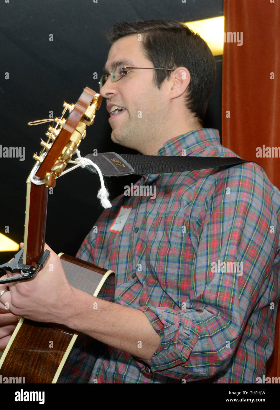 Guitar player hi-res stock photography and images - Alamy