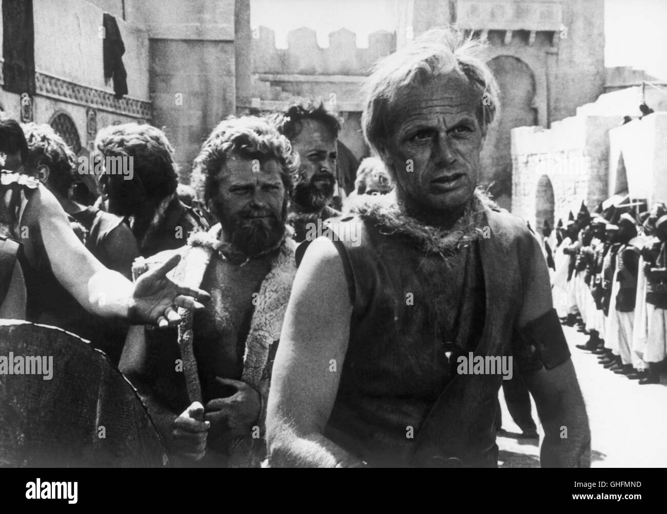 THE LONG SHIPS UK/Yugoslavia 1963 Jack Cardiff RICHARD WIDMARK (right ...