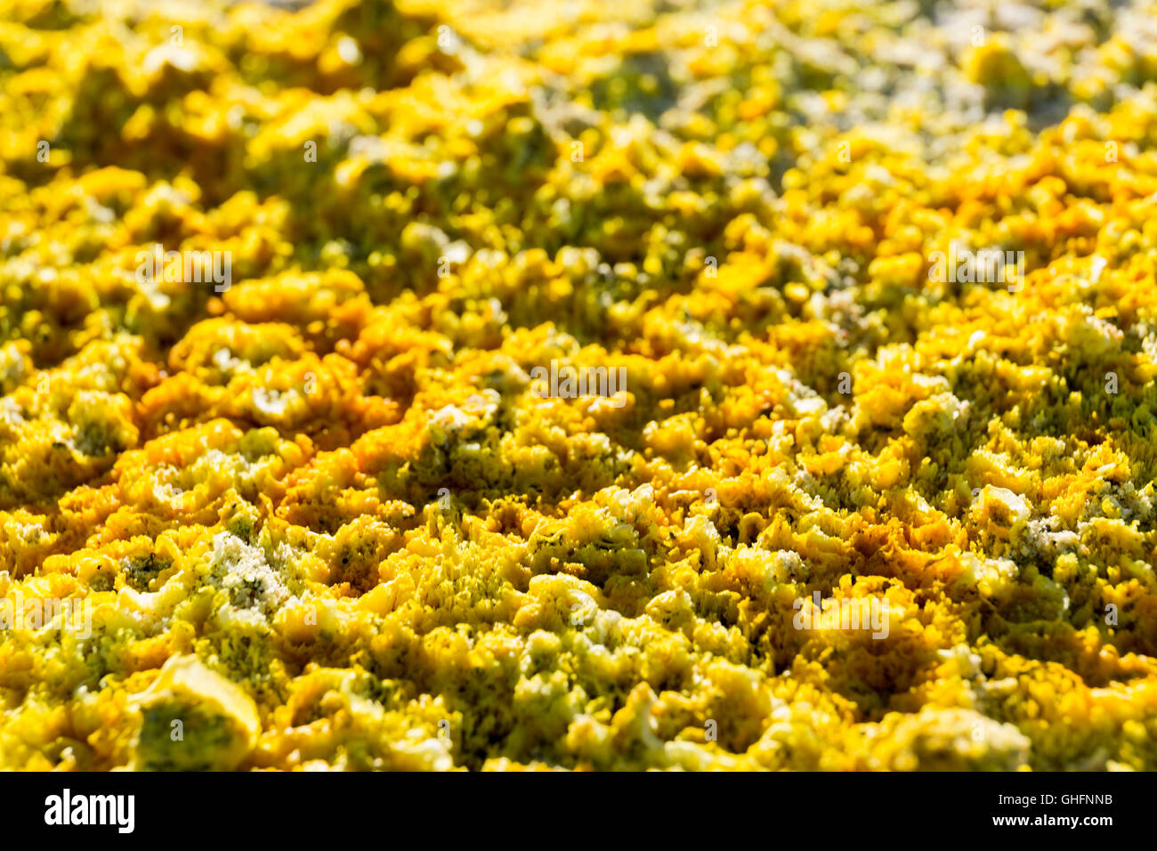Sulfur crystals hi-res stock photography and images - Alamy