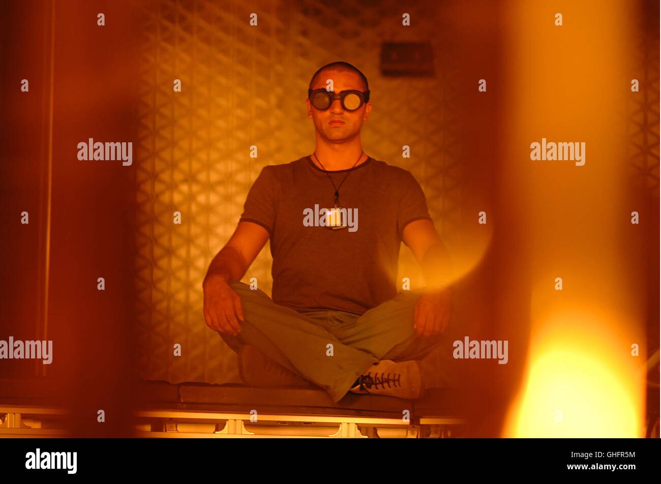 Sunshine / Searle (CLIFF CURTIS) Regie: Danny Boyle aka. Sunshine Stock ...