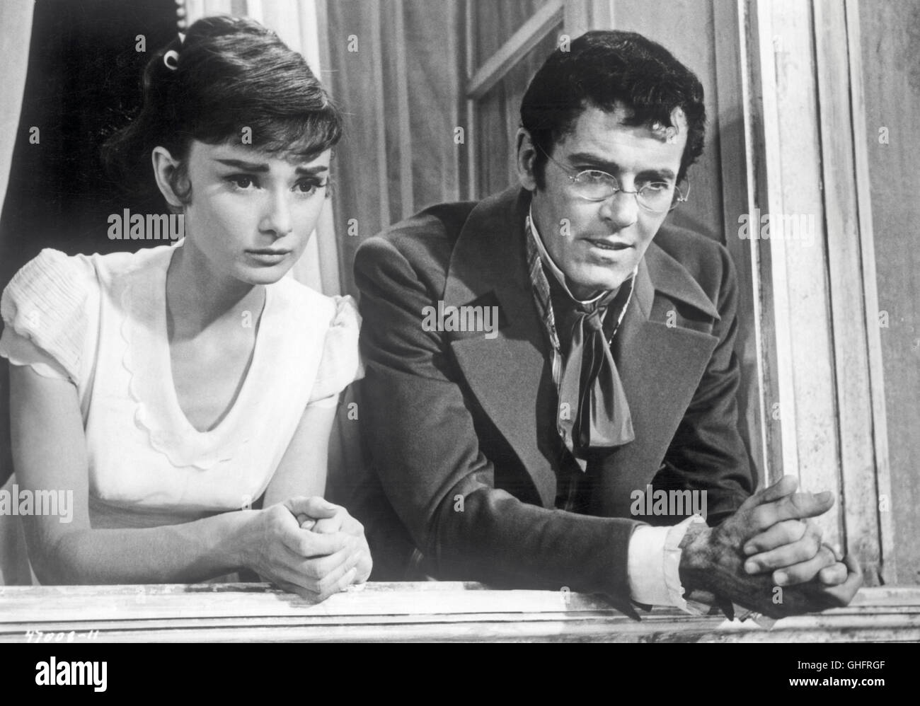 AUDREY HEPBURN (Natasha Rostov), HENRY FONDA (Pierre Bezukhov) Regie ...