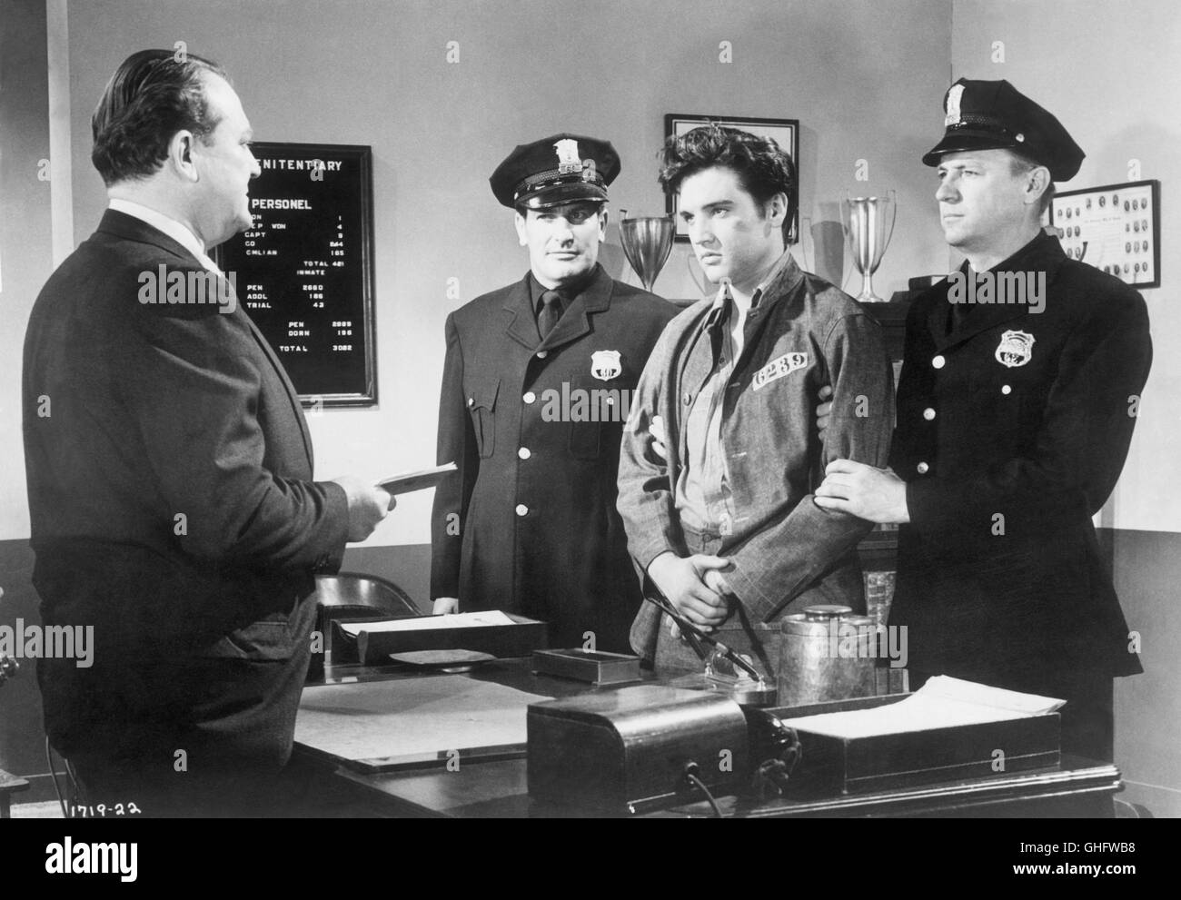 ELVIS PRESLEY (Vince Everett) and DICK RICH, HUGH SANDERS (Prison ...