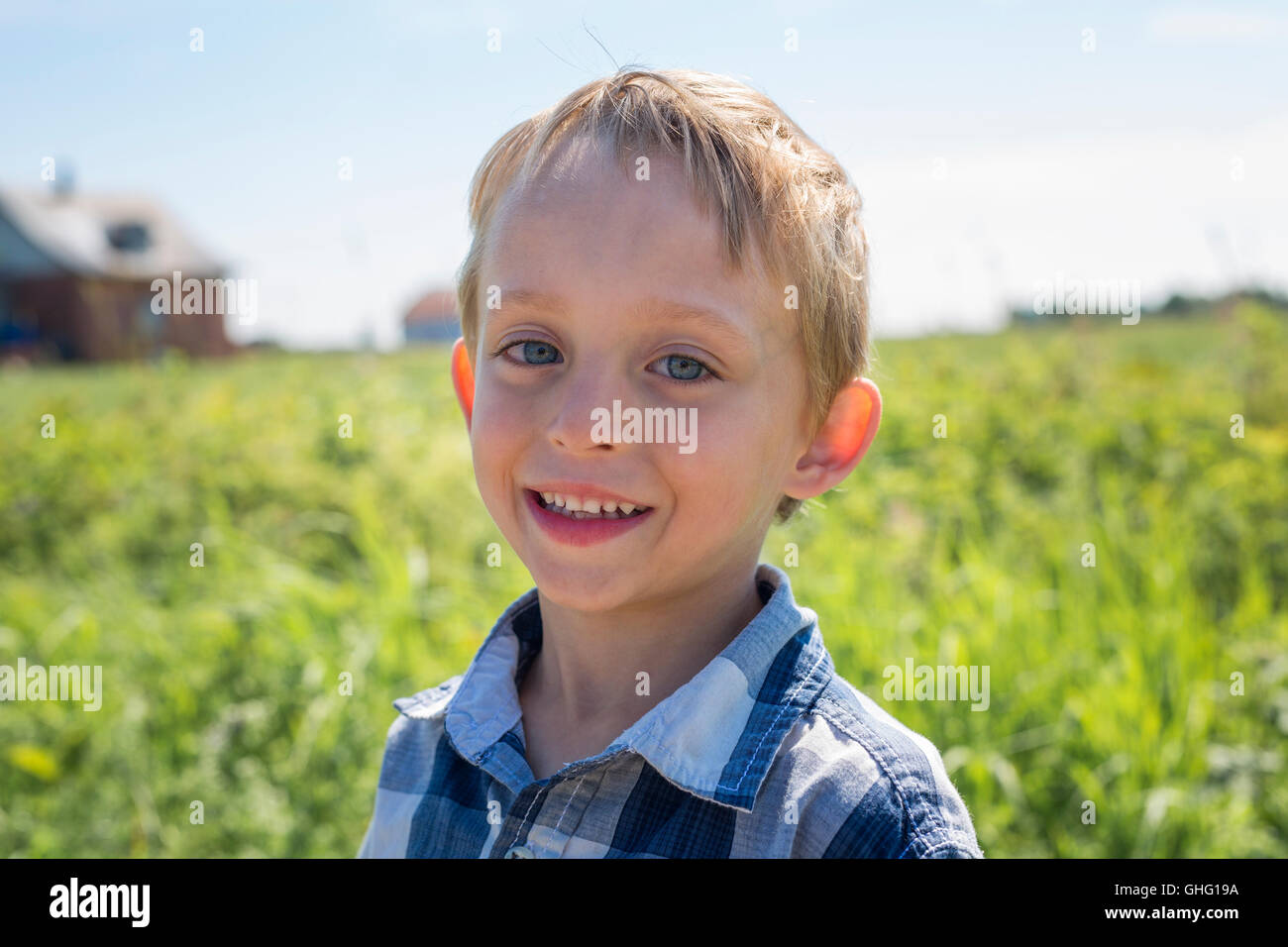 Portrait little boy outdoor Stock Photo - Alamy