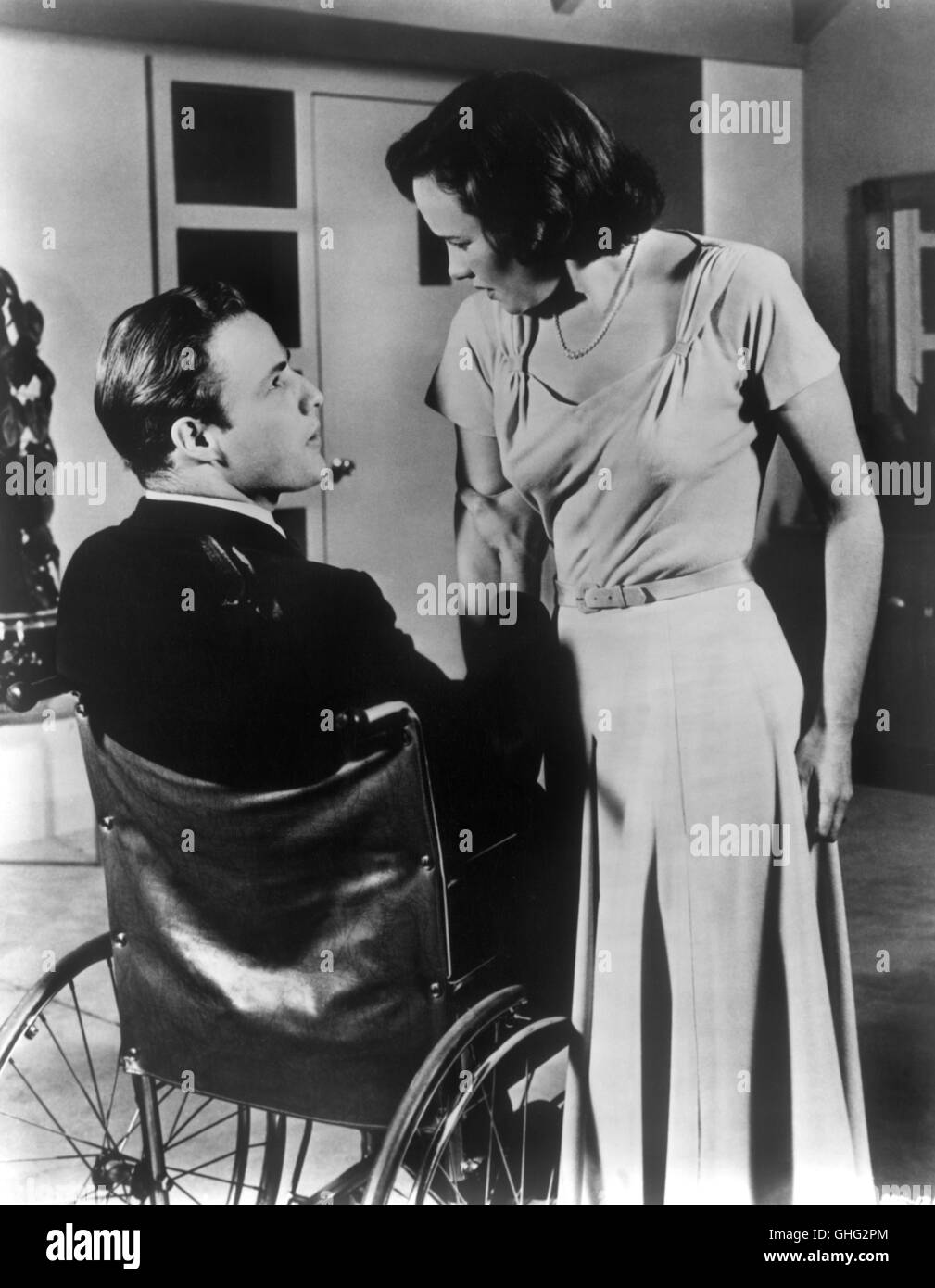 MARLON BRANDO (Ken Wilcheck), TERESA WRIGHT (Elly Wilosek) Regie: Fred ...