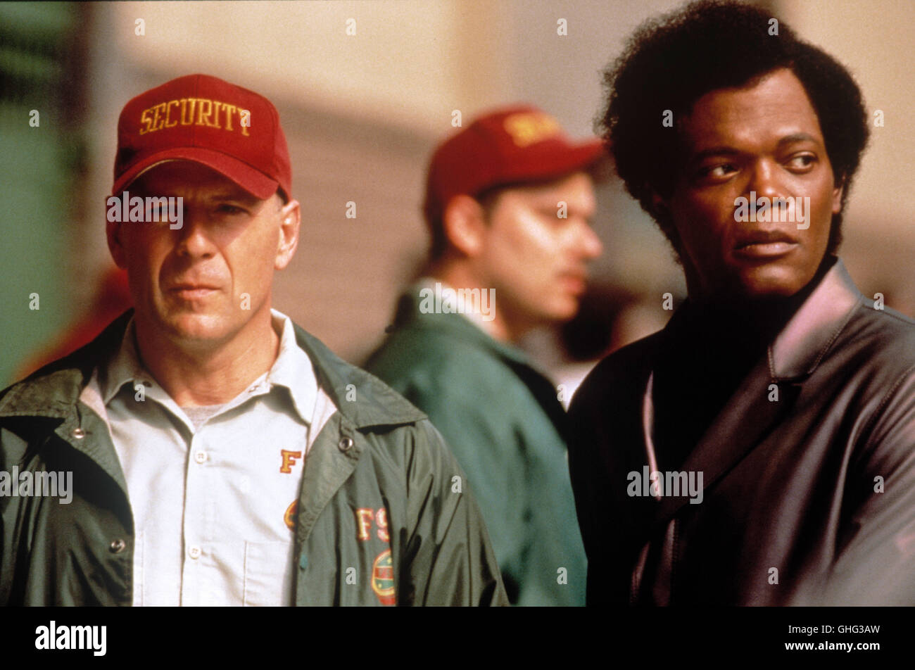 BRUCE WILLIS (David Dunn), SAMUEL L. JACKSON (Elijah Price) Regie: M ...