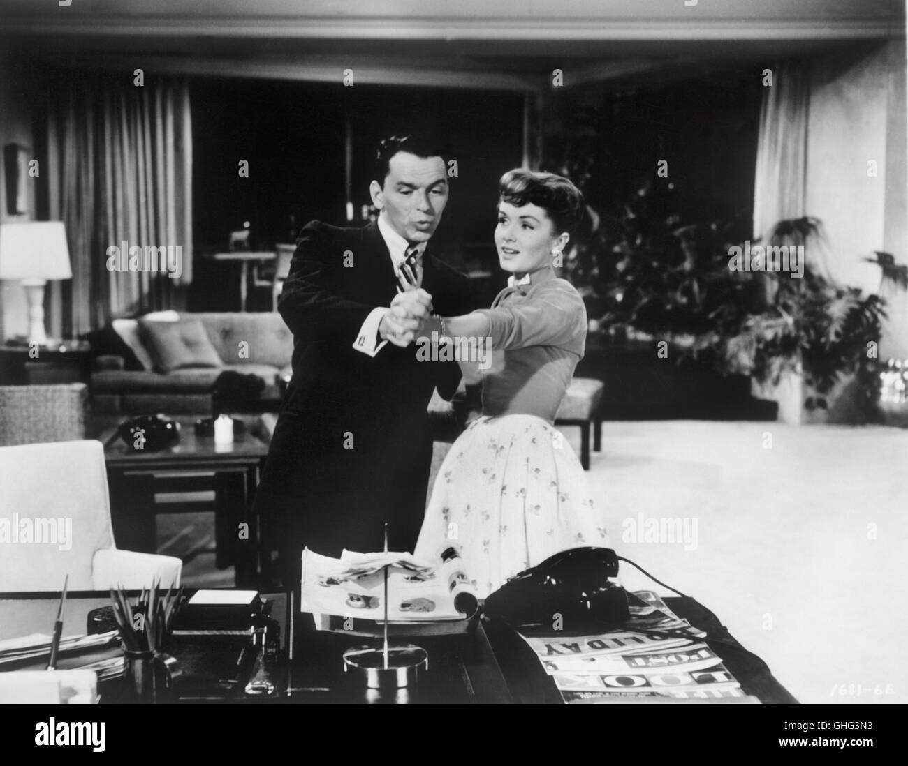 Dancing couple: FRANK SINATRA (Charlie Reader), DEBBIE REYNOLDS (Julie ...
