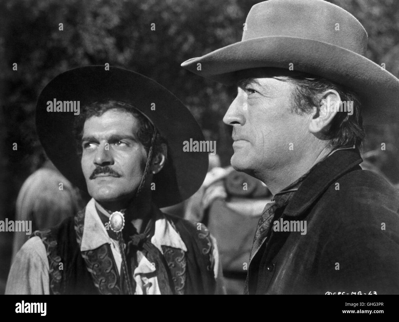 Mackenna's gold gregory peck hi-res stock photography and images - Alamy