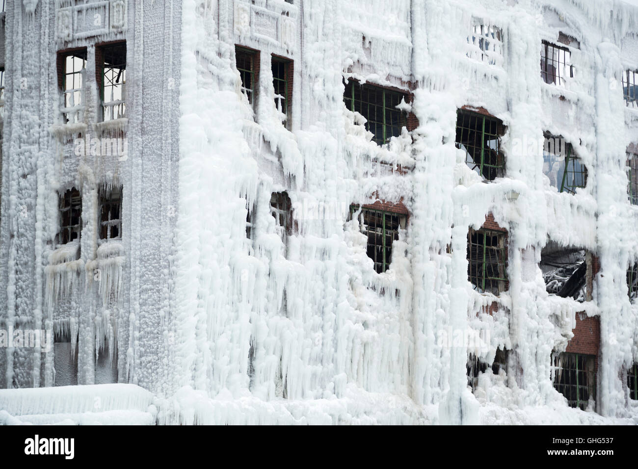 Fire and ice hi-res stock photography and images - Alamy