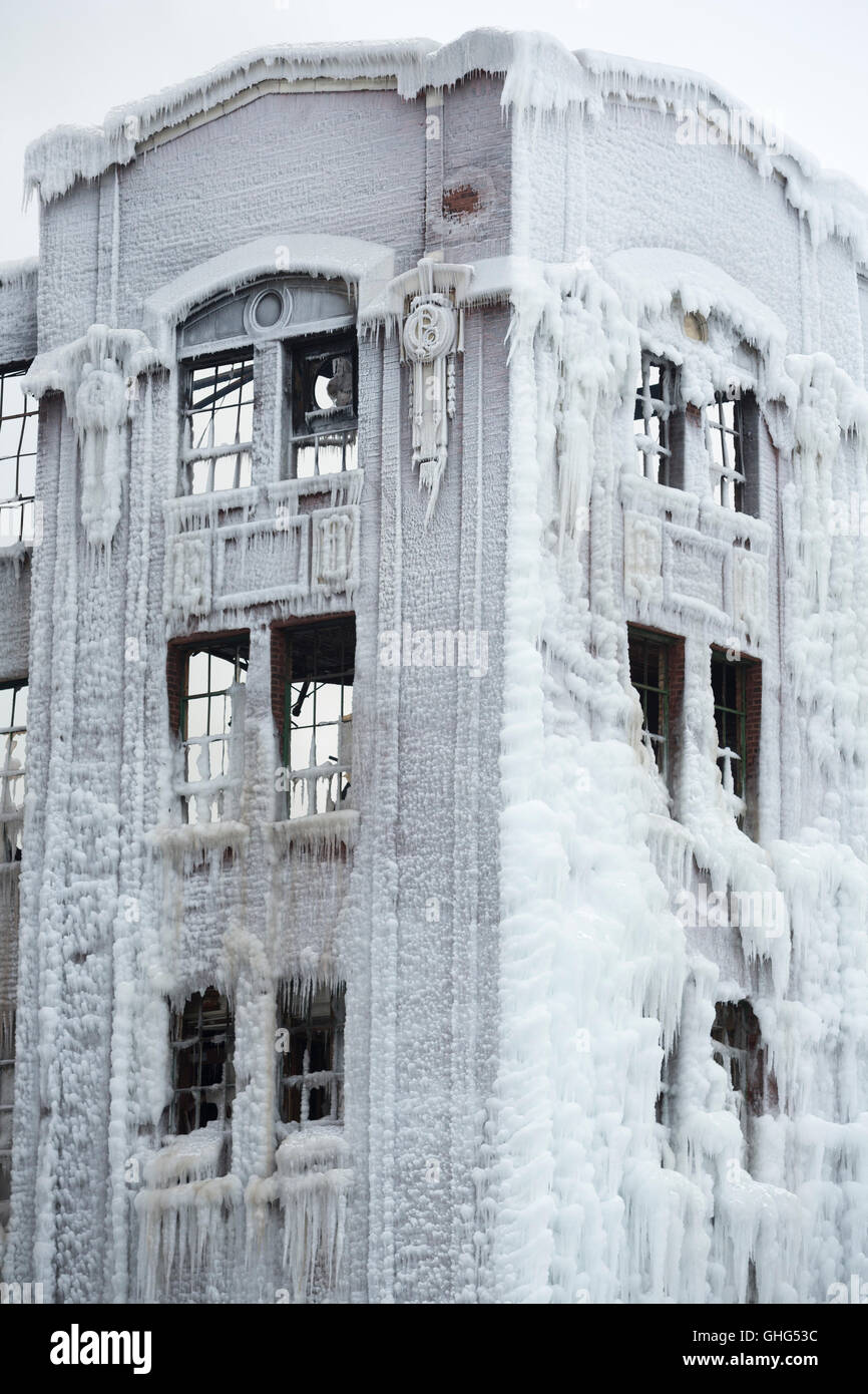 A Chicago warehouse fire in the middle of a cold winter left the ...