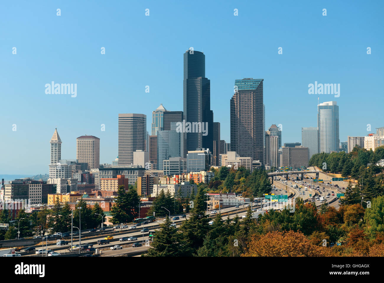 Highway and traffic with Seattle downtown architecture Stock Photo - Alamy