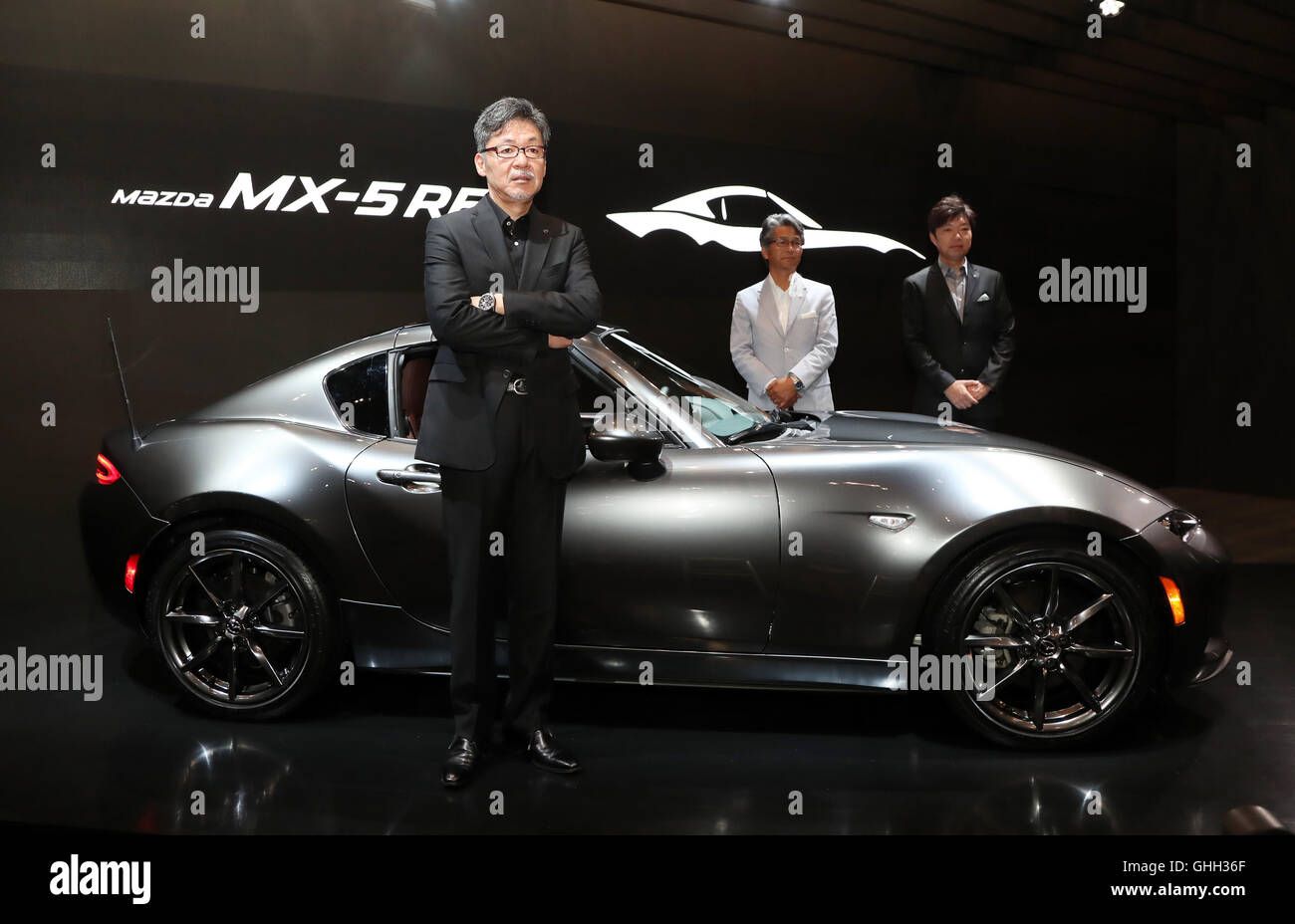 Chiba, Japan. 5th Aug, 2016. Japanese auto maker Mazda Motor executive ...