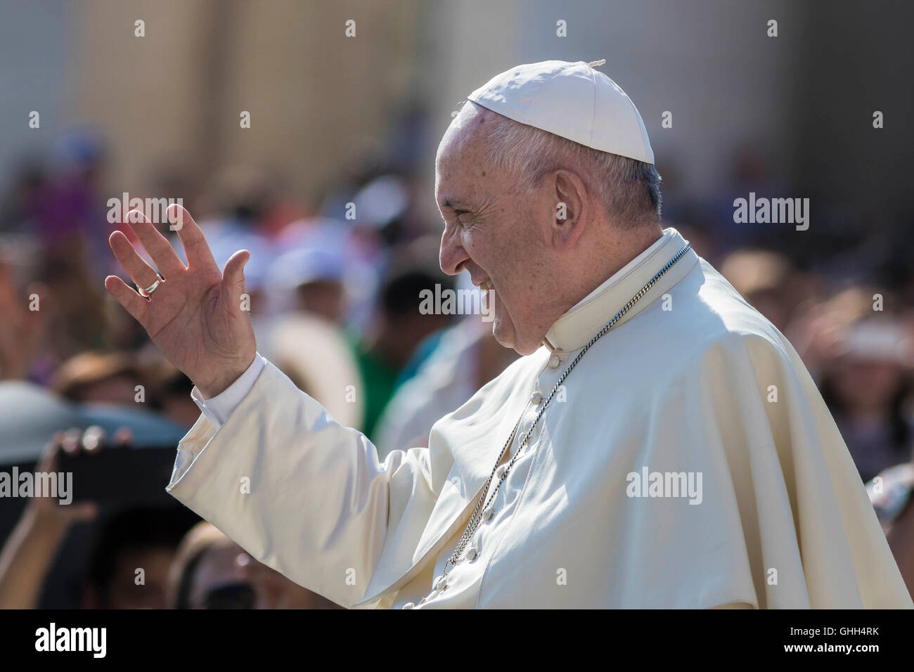 Vatican City, Vatican. 14th September, 2016. Pope Francis greets the ...