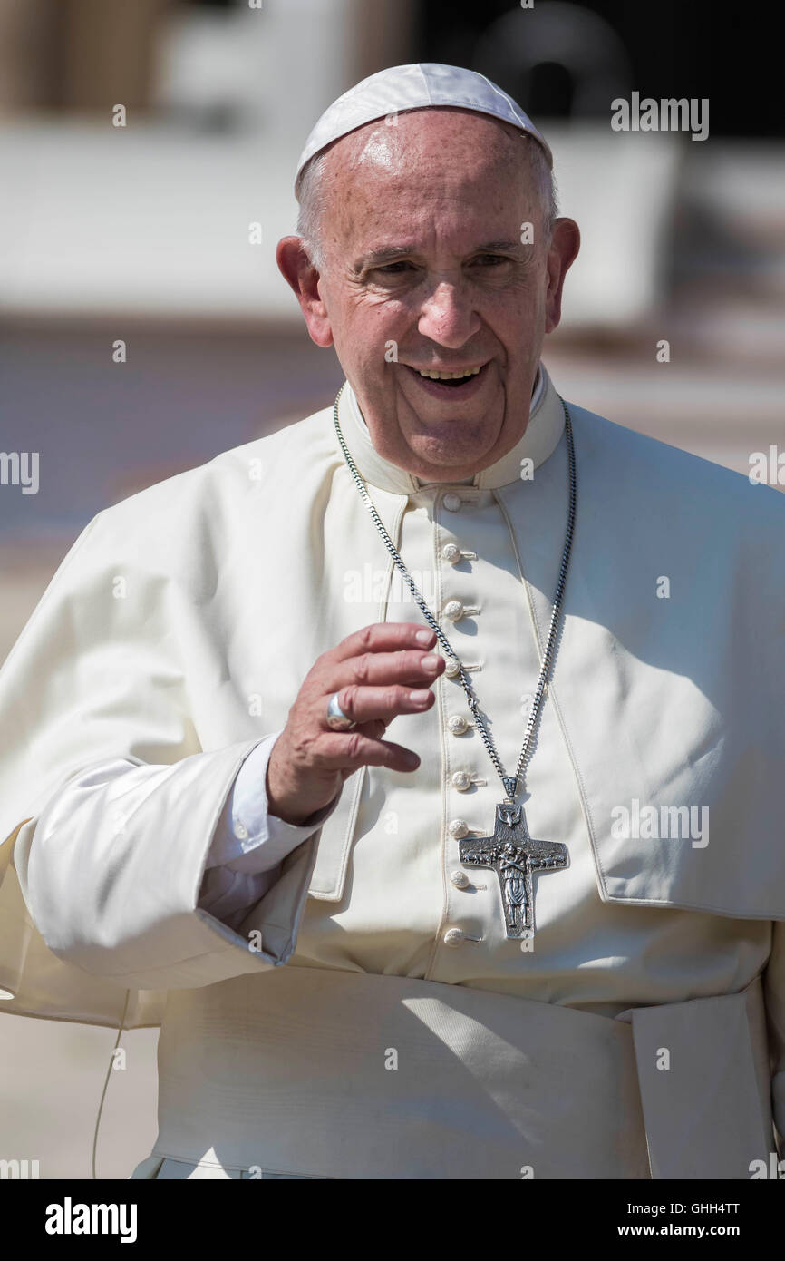 Vatican City, Vatican. 14th September, 2016. Pope Francis greets the ...