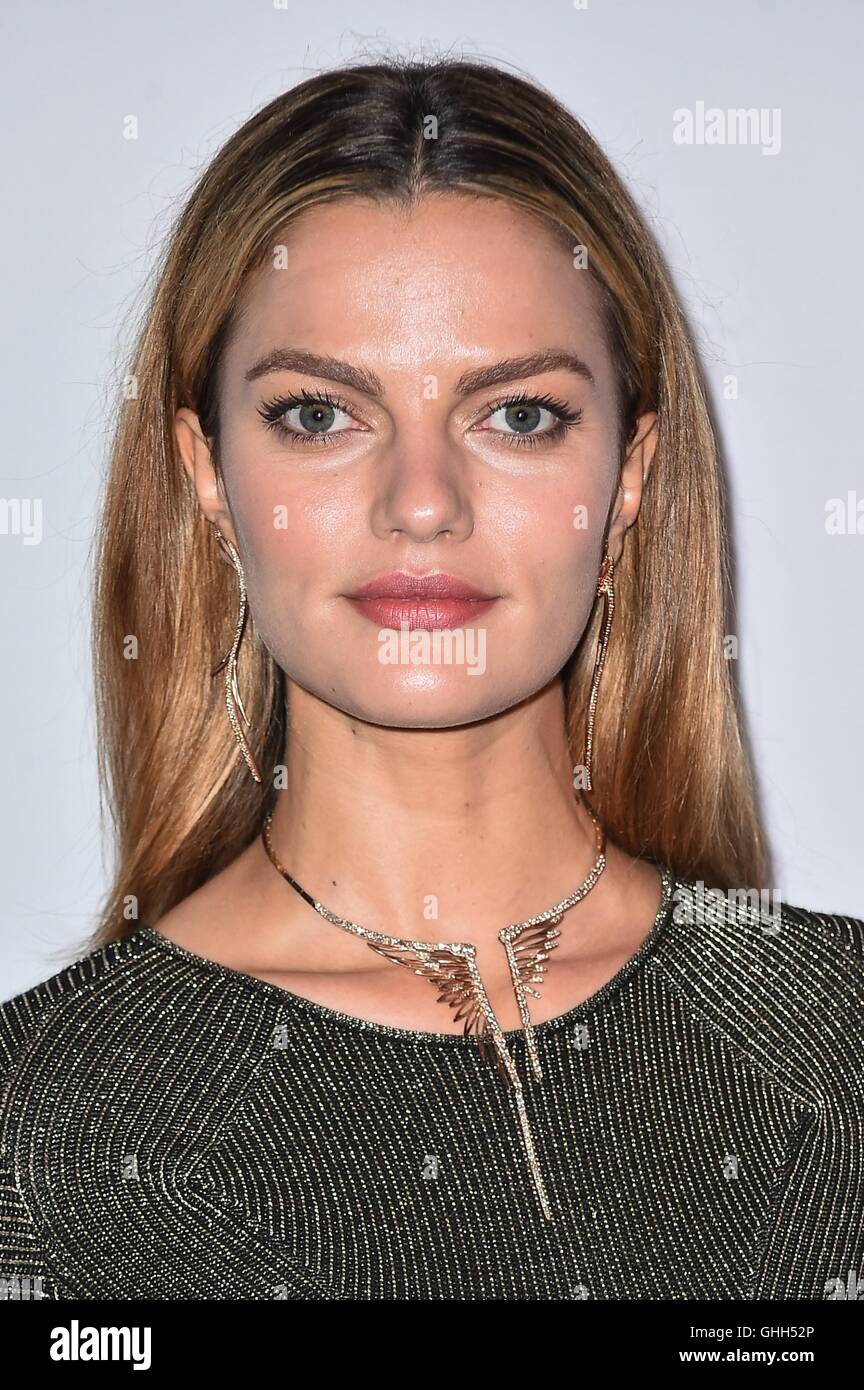 New York, NY, USA. 13th Sep, 2016. Barbara Fialho at arrivals for ...