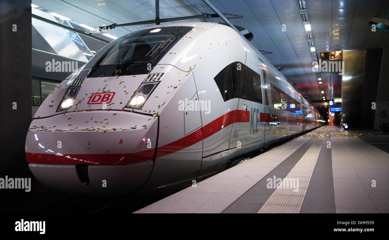 Berlin, Germany. 14th Sep, 2016. A train of the type ICE 4 entering the ...
