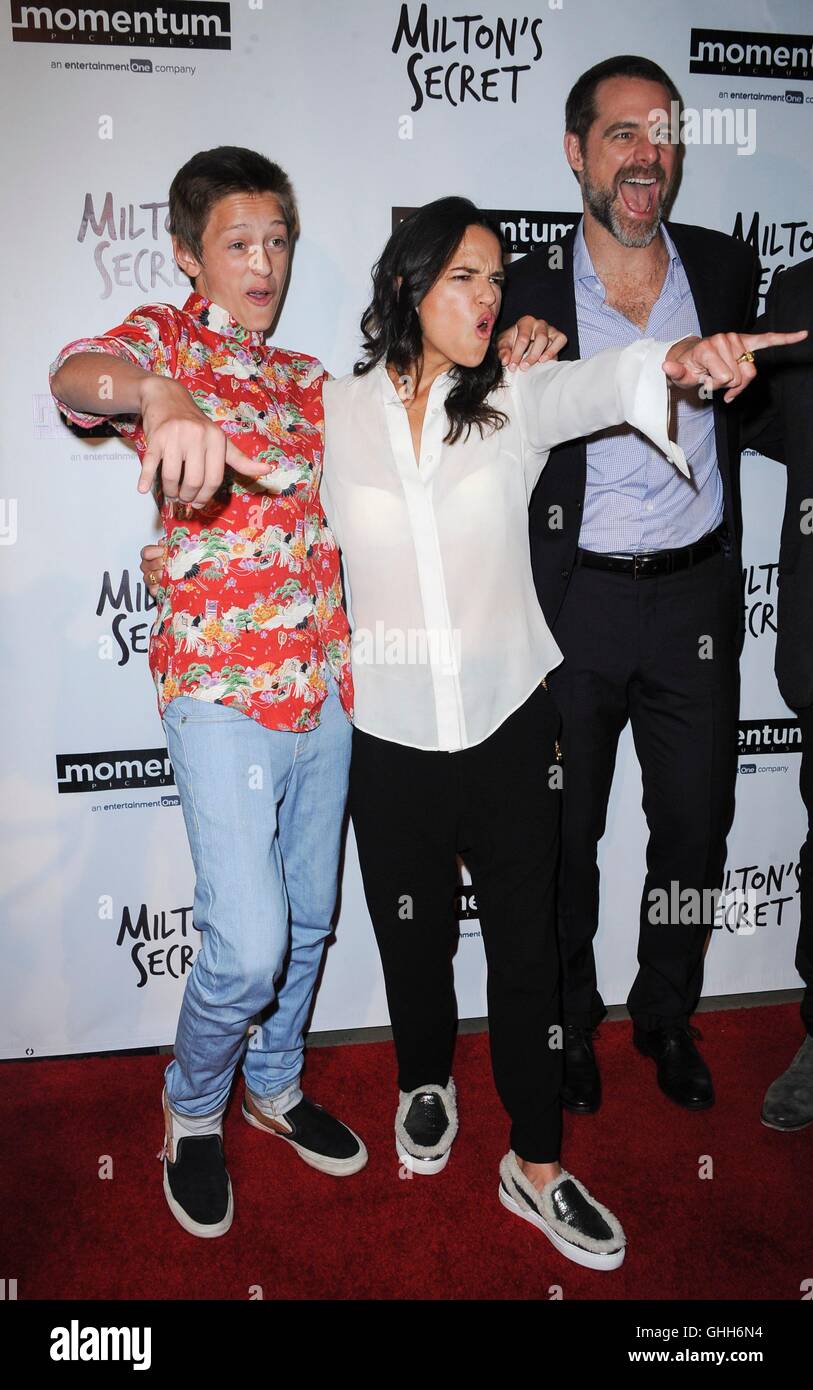 Los Angeles, CA, USA. 27th Sep, 2016. Percy Hynes White, Michelle ...