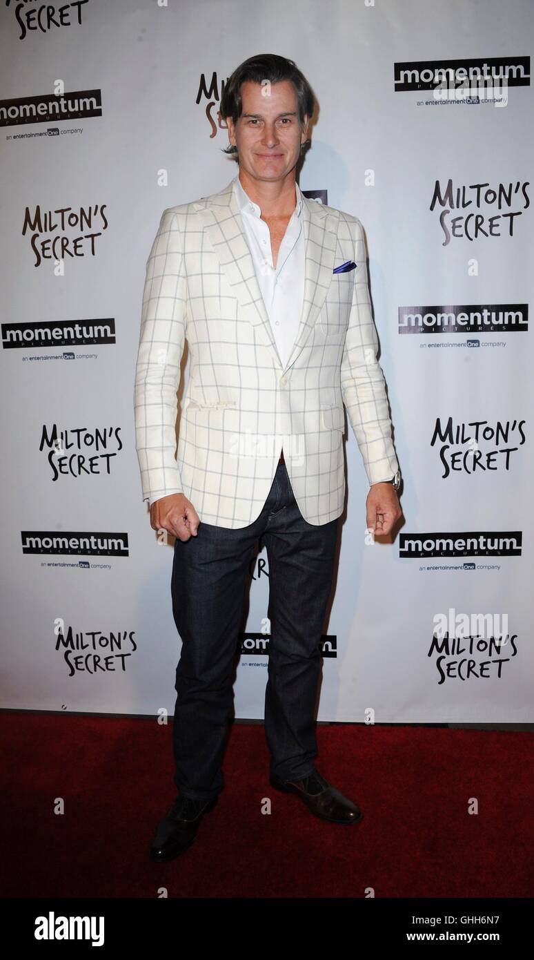 Los Angeles, CA, USA. 27th Sep, 2016. Sean Buckley at arrivals for ...