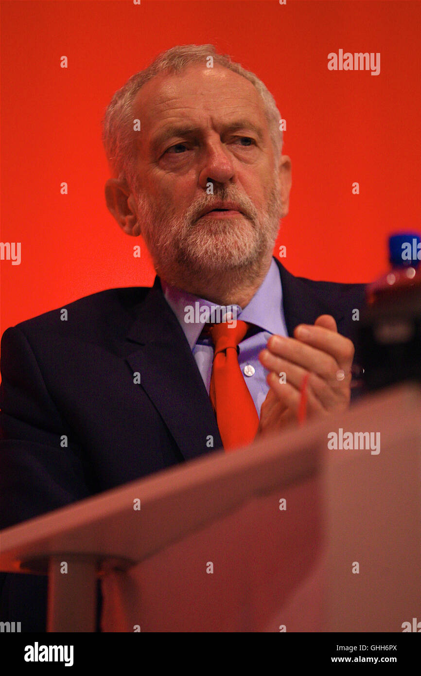 Poor labour party hi-res stock photography and images - Alamy