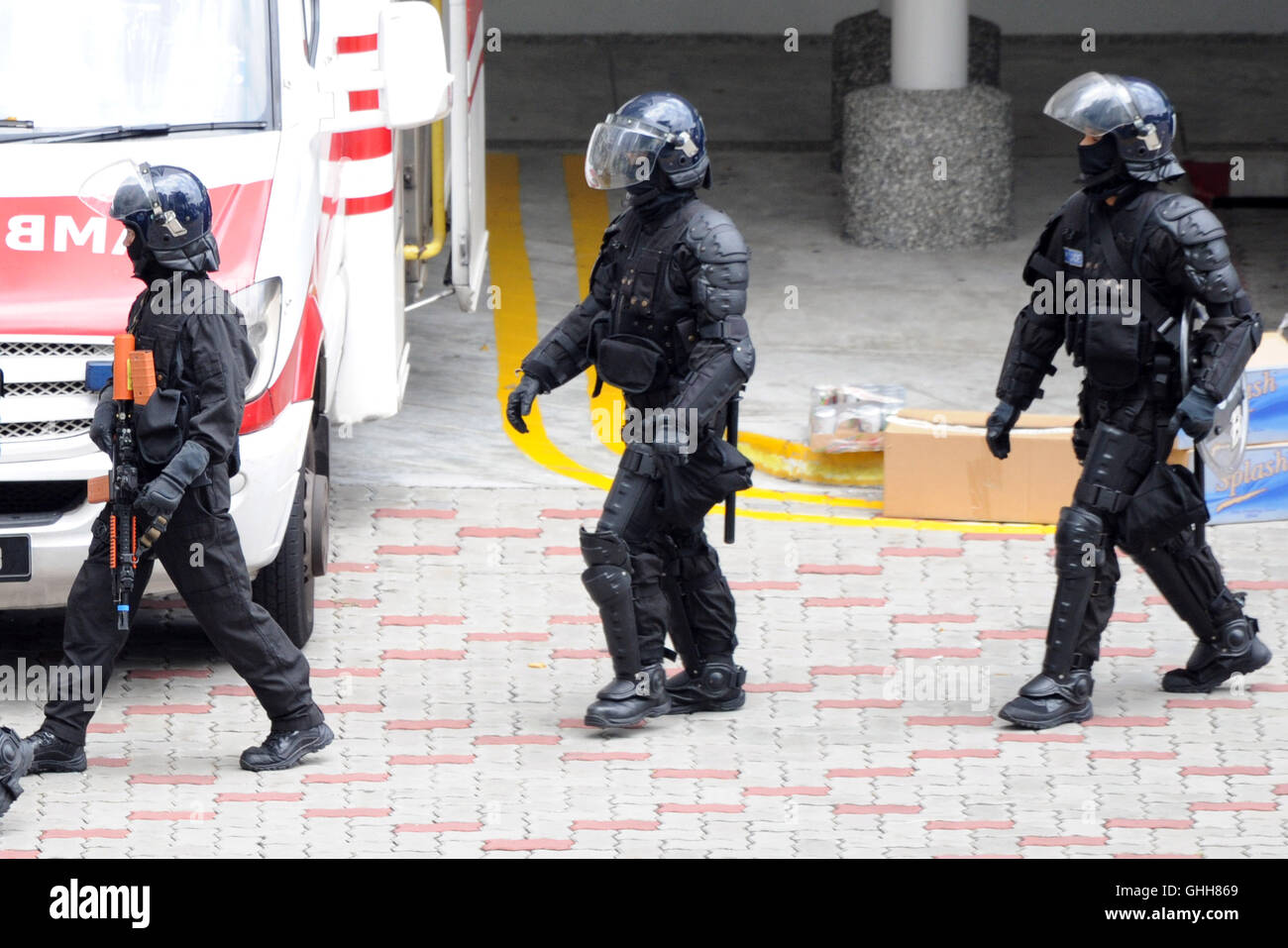 Singapore. 28th Sep, 2016. Members of the Singapore Police Force (SPF ...