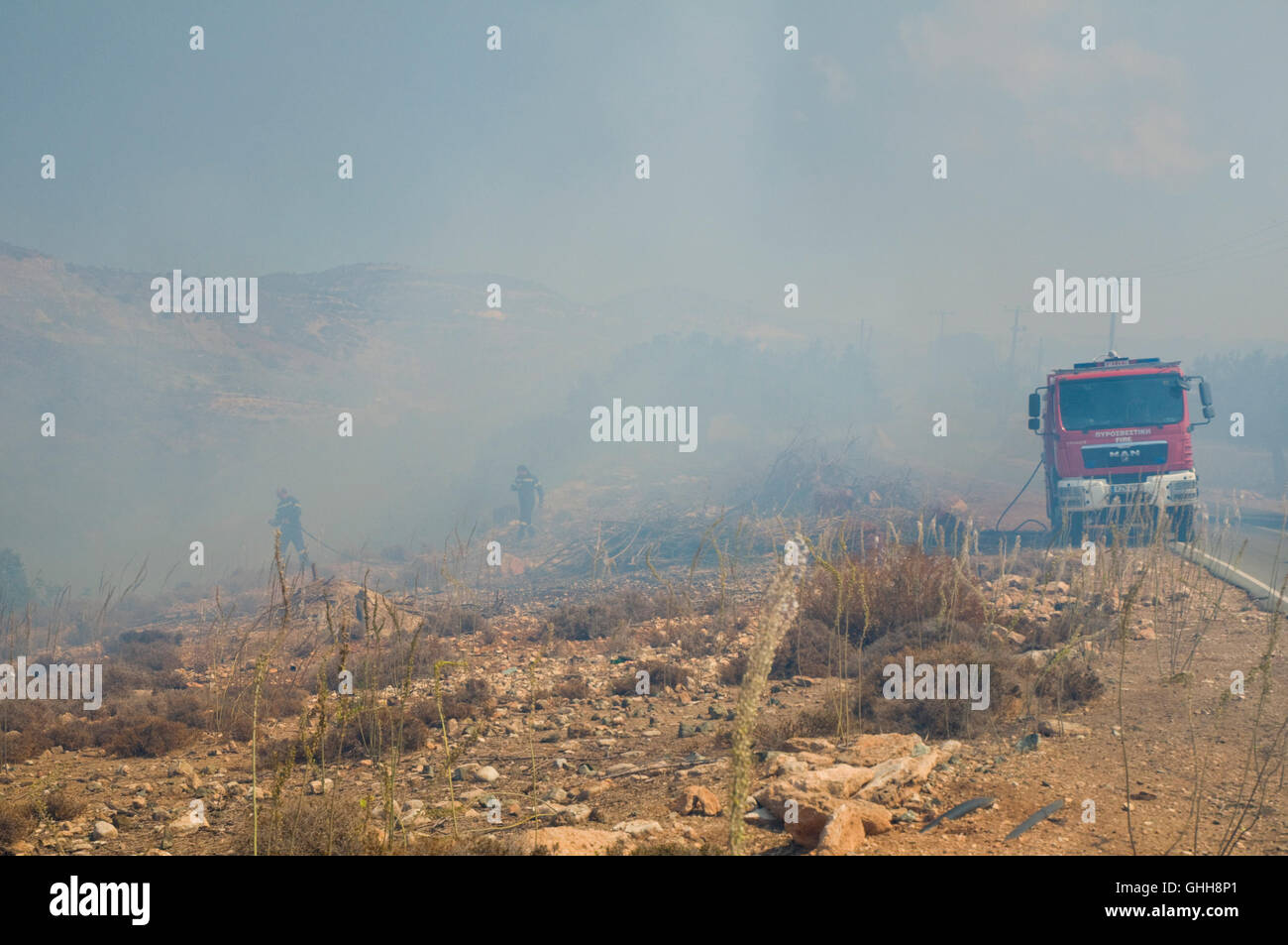 Peyia, Paphos, Cyprus. 28th September, 2016. Fire broke out today on a ...