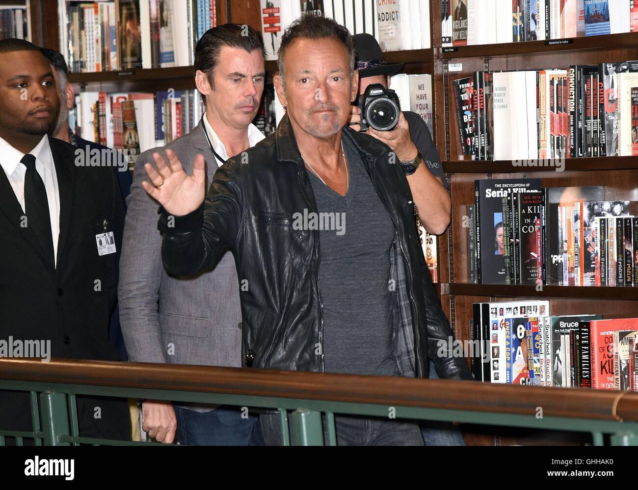New York, NY, USA. 28th Sep, 2016. Bruce Springsteen at in-store ...