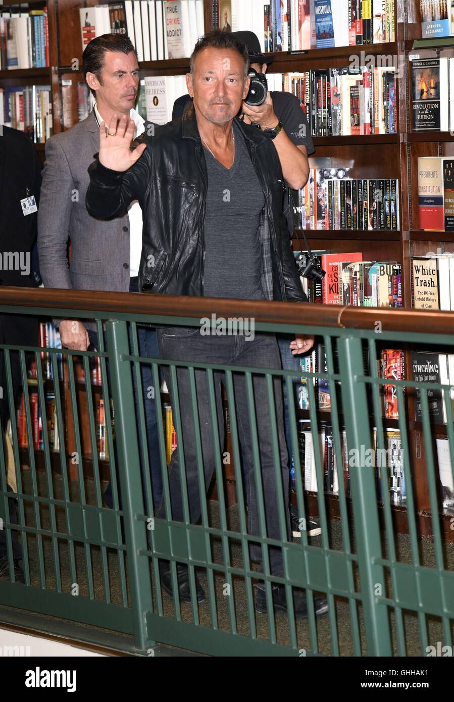 New York, NY, USA. 28th Sep, 2016. Bruce Springsteen at in-store ...