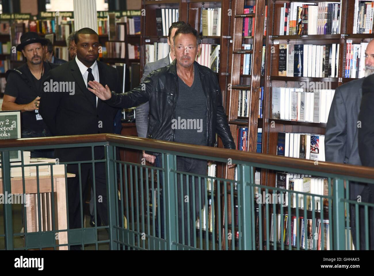 New York, NY, USA. 28th Sep, 2016. Bruce Springsteen at in-store ...