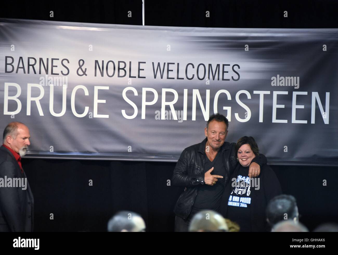 New York, NY, USA. 28th Sep, 2016. Bruce Springsteen at in-store ...