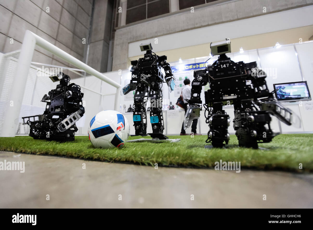 Tokyo, Japan. 28th September, 2016. Autonomous humanoid soccer robots ...