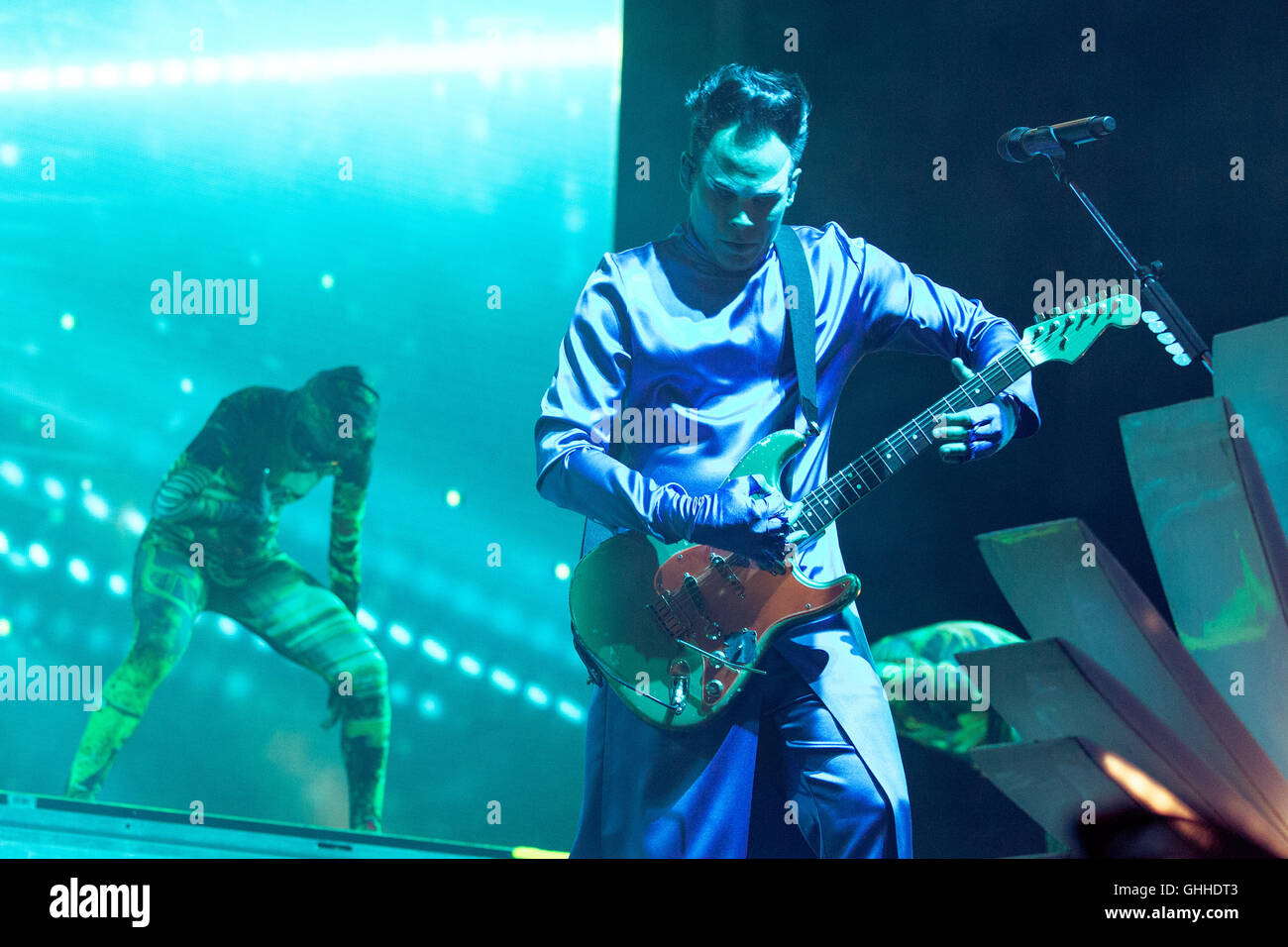 Las Vegas, Nevada, USA. 24th Sep, 2016. LUKE STEELE of Empire of the ...