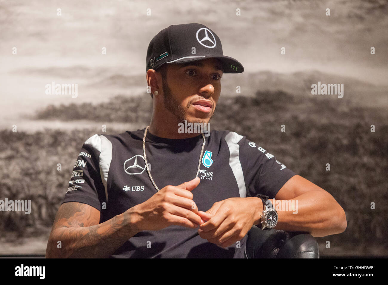 Lewis hamilton portrait hi-res stock photography and images - Alamy