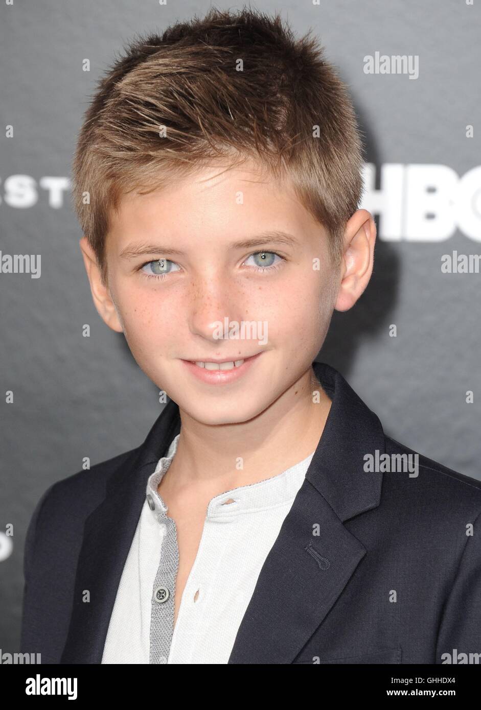 Los Angeles, CA, USA. 28th Sep, 2016. Oliver Bell at arrivals for ...