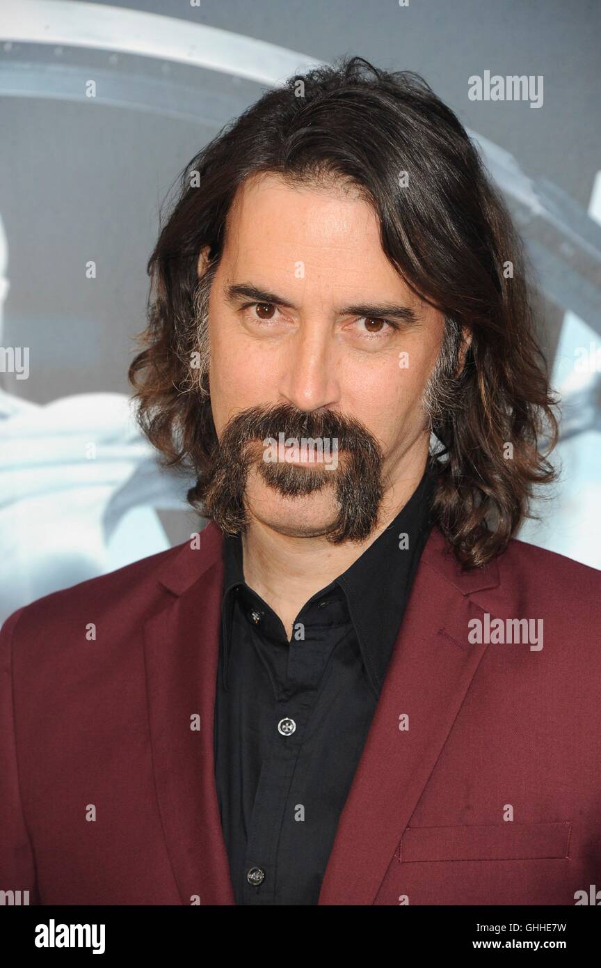 Los Angeles, CA, USA. 28th Sep, 2016. Jeff Daniel Phillips at arrivals ...
