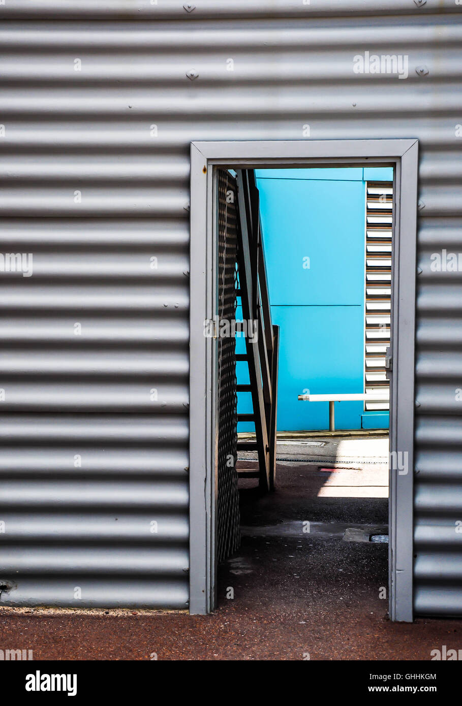 Breezeway hi-res stock photography and images - Alamy