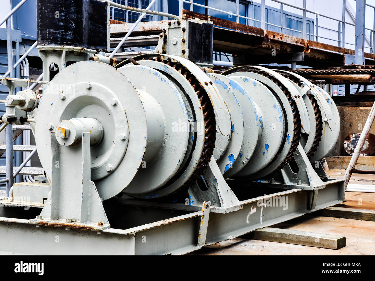 Large naval chain hi-res stock photography and images - Alamy