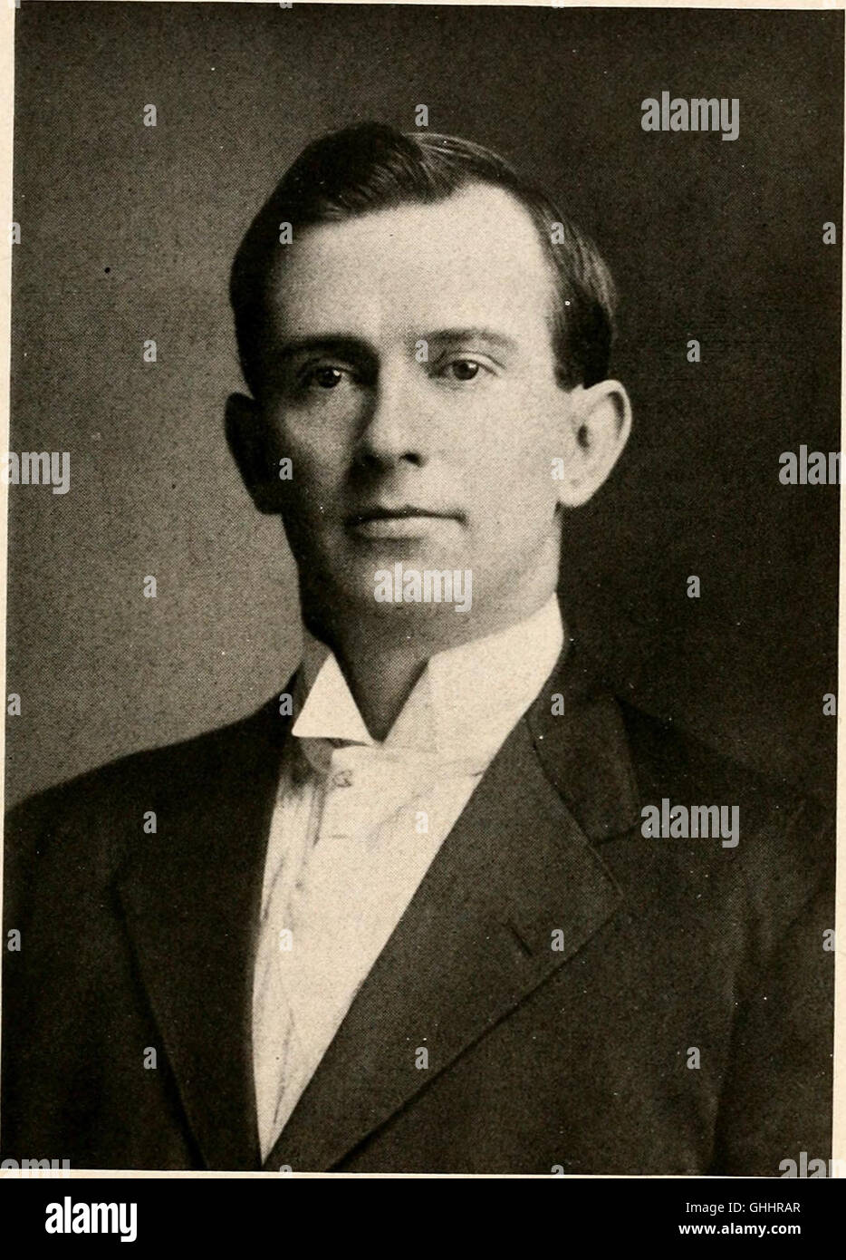 Indiana and Indianans (1919) covers the state's history from its ...