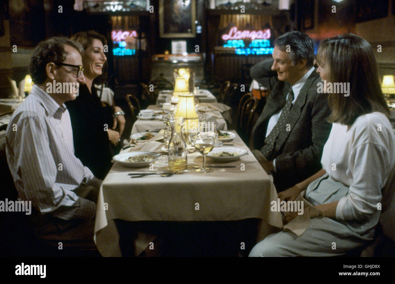 WOODY ALLEN (Larry Lipton), ANJELICA HUSTON (Marcia Fox), ALAN ALDA ...