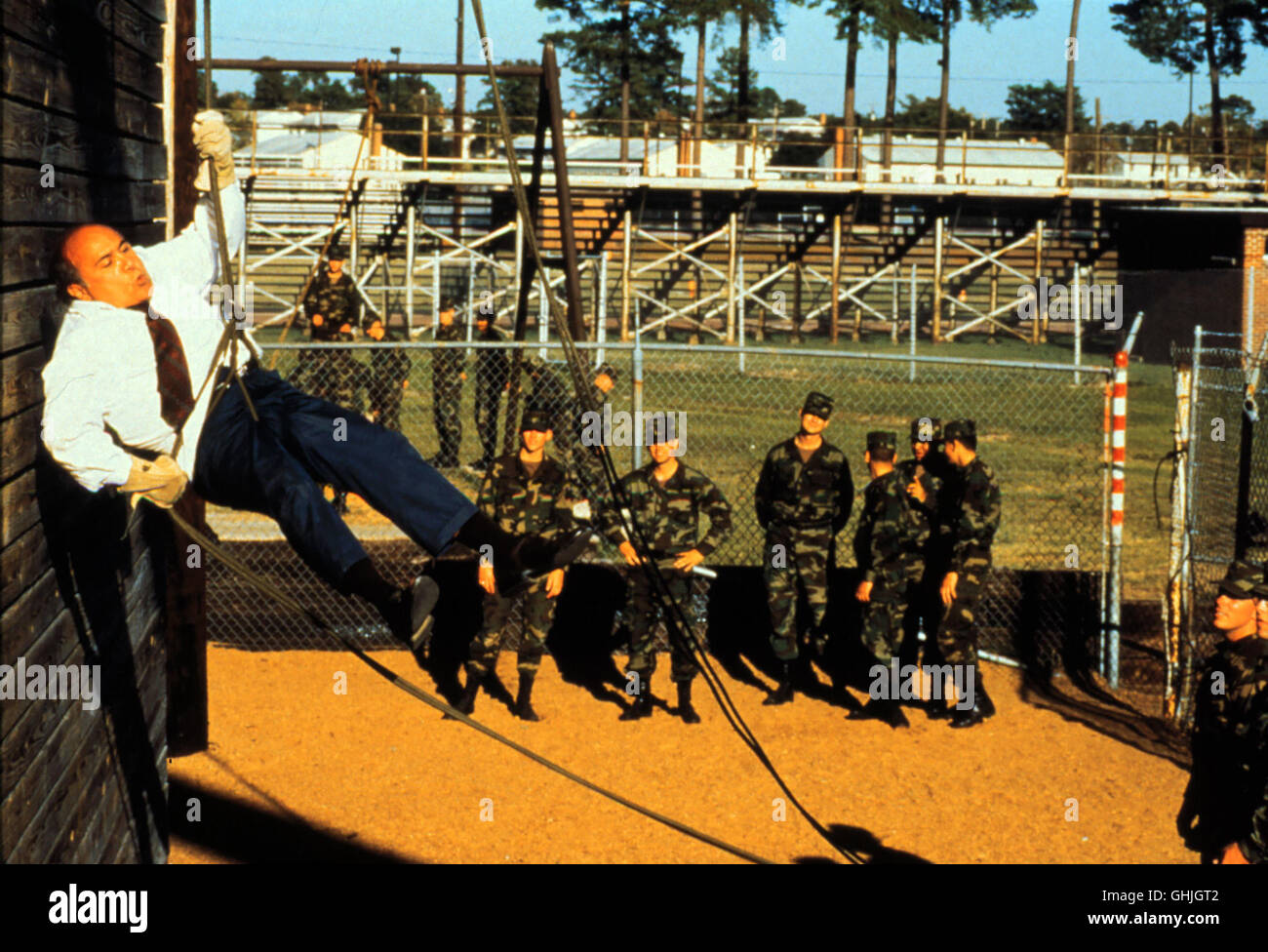 Der Werbetexter und Princton-Absolvent Bill Rago (DANNY DeVITO ...