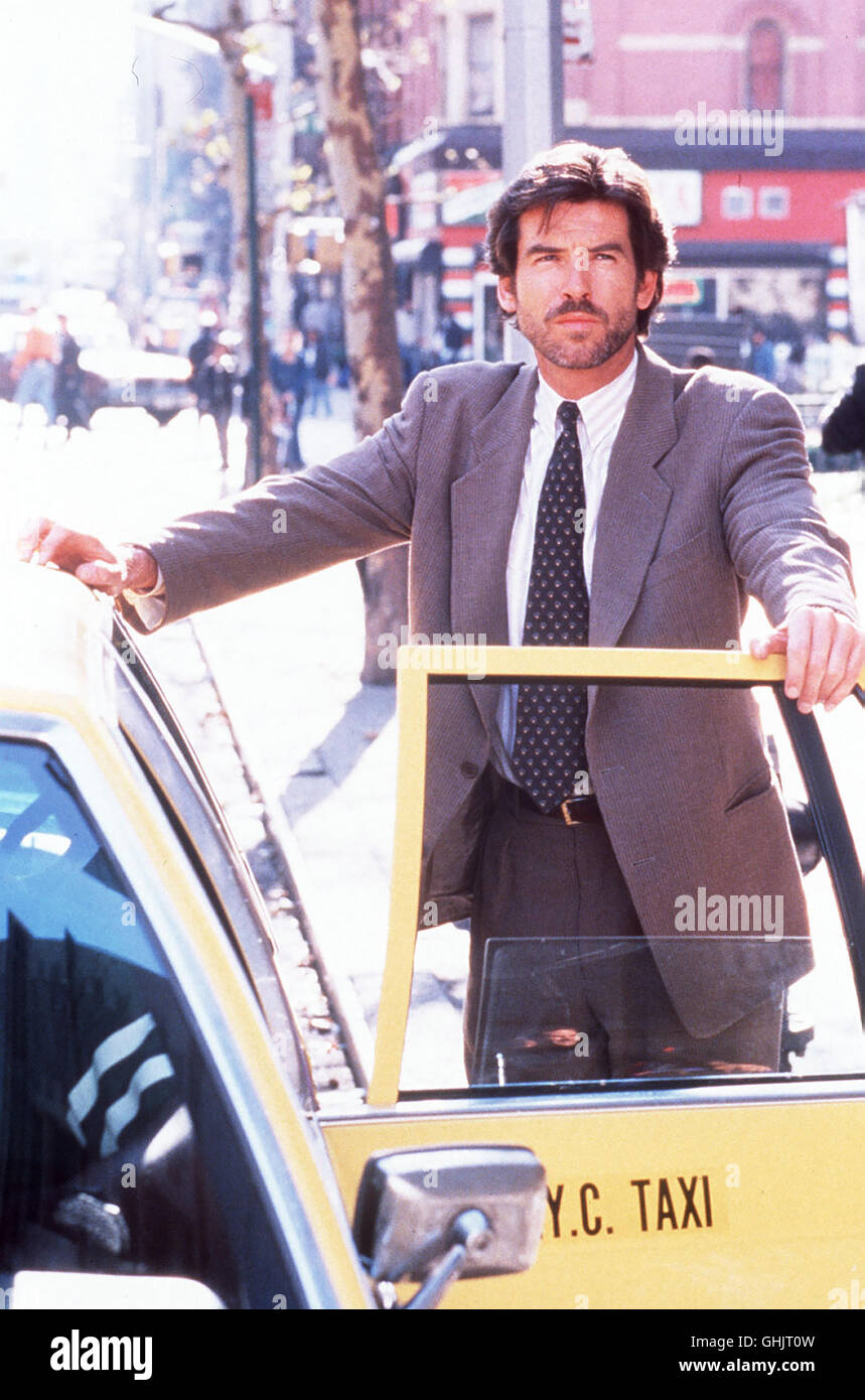 Szene mit Ken Allen (PIERCE BROSNAN). Regie: Glenn Gordon Caron aka ...