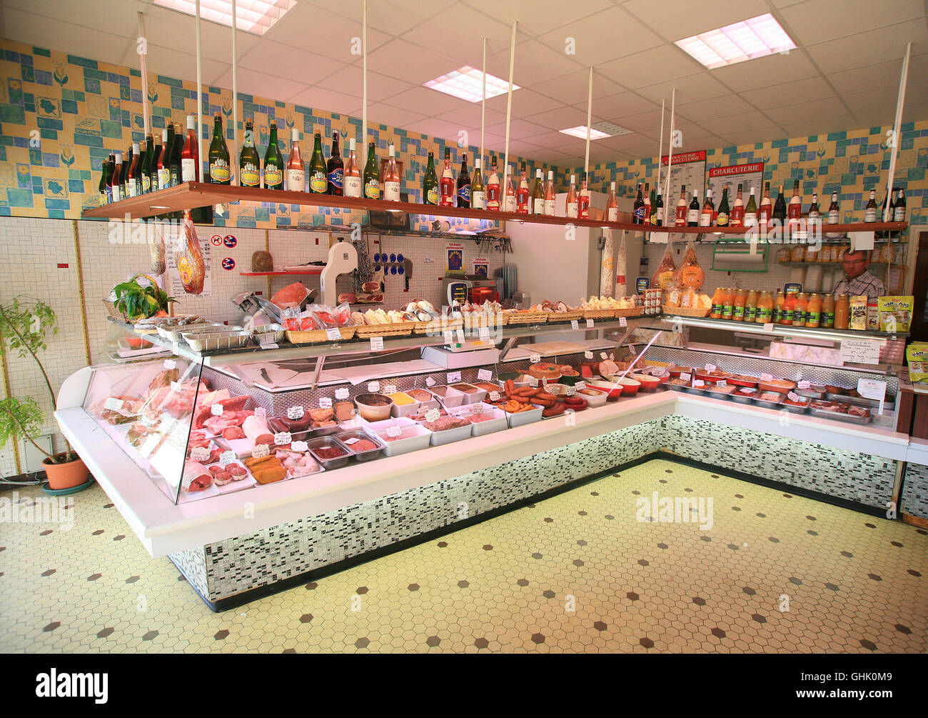 French epicerie charcuterie delicatessen shop interior Stock Photo - Alamy
