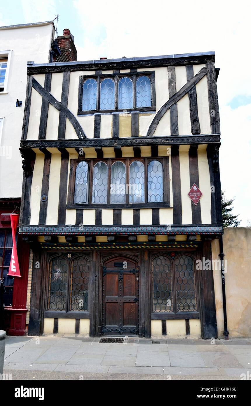 Canterbury, Kent, UK. Historic building at 8 Palace Street (13thC Stock ...