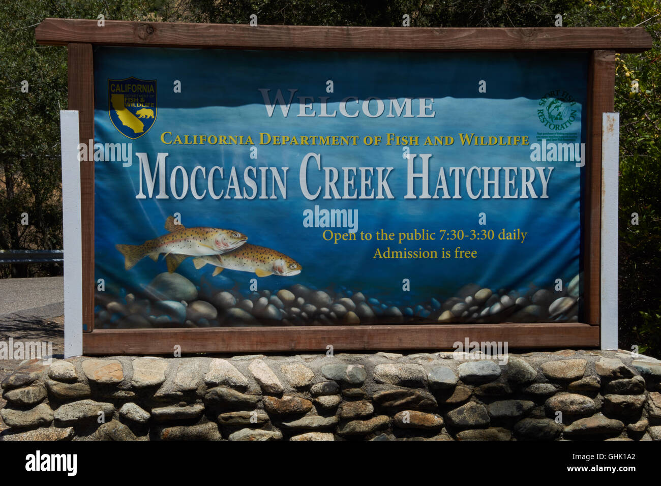Moccasin Creek Hatchery. Sign at the entrance. USA Stock Photo - Alamy