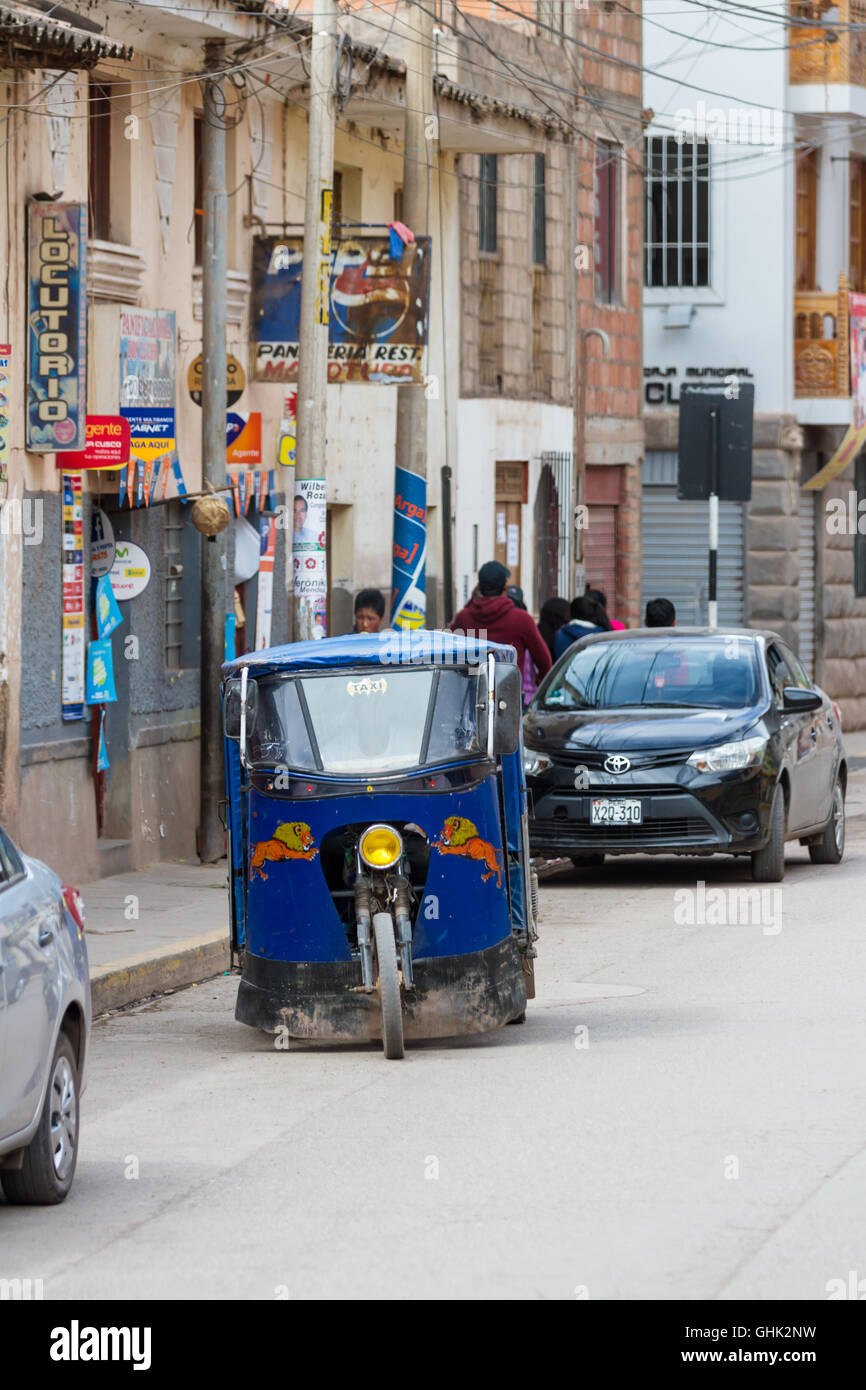 Moto taxi peru hi-res stock photography and images - Alamy