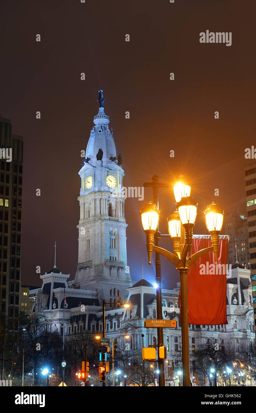 Philadelphia city hall at night hi-res stock photography and images - Alamy