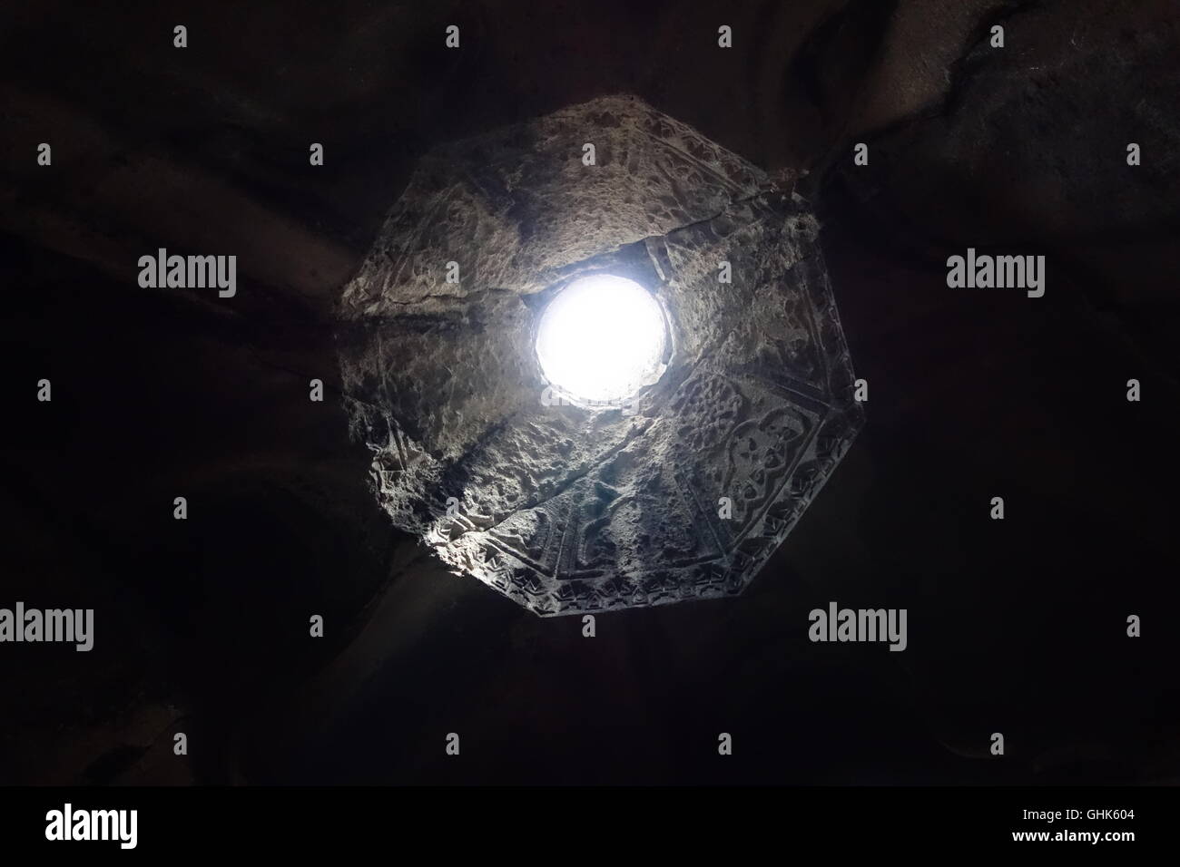 Oculus church hi-res stock photography and images - Alamy