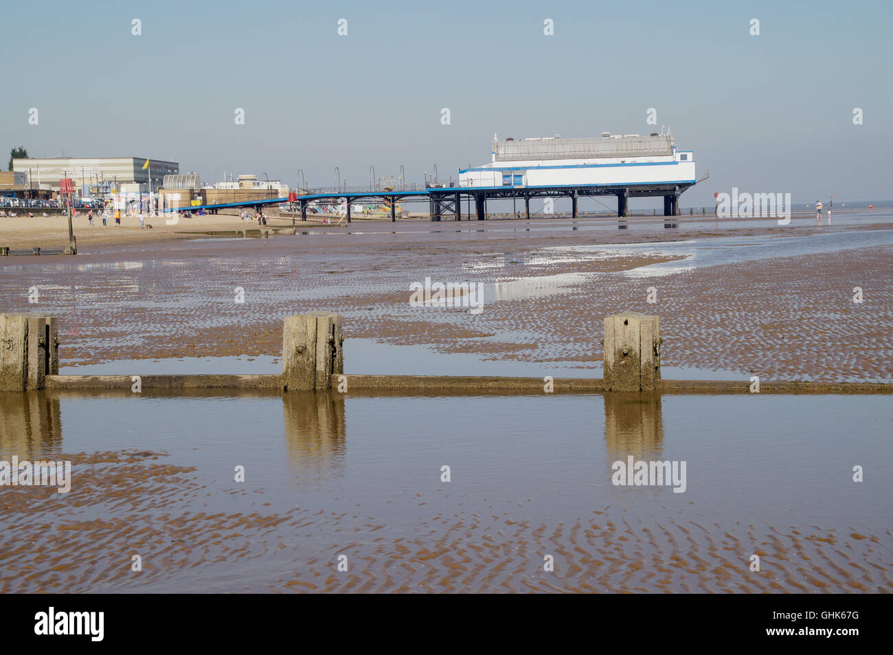 Cleethorpes beach and pier Stock Photo - Alamy