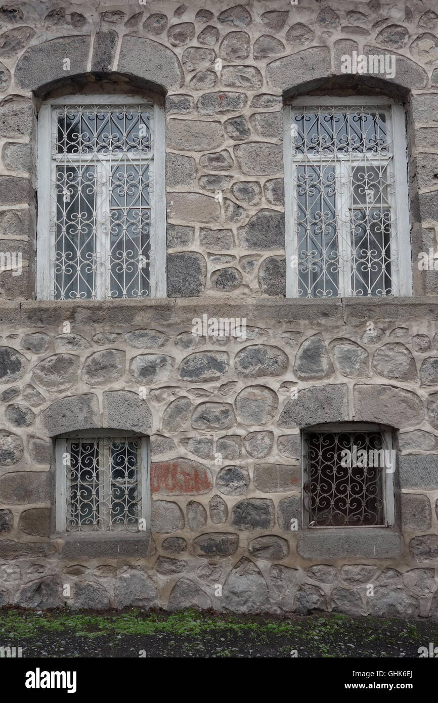 Large ground floor windows hi-res stock photography and images - Alamy