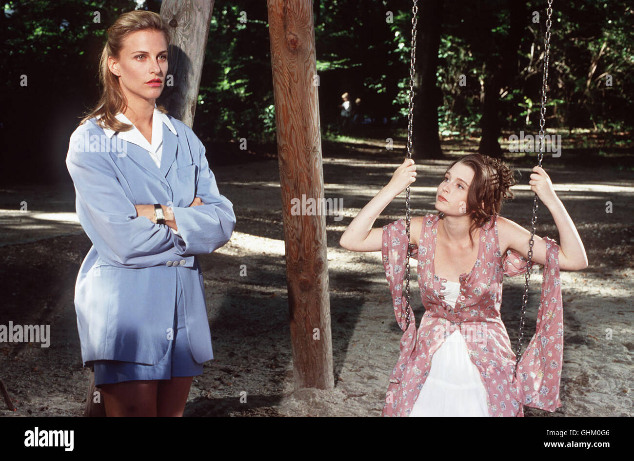 au pair Susan (CLARE WOODGATE) hat beschlossen ihren Job als Au-pair ...