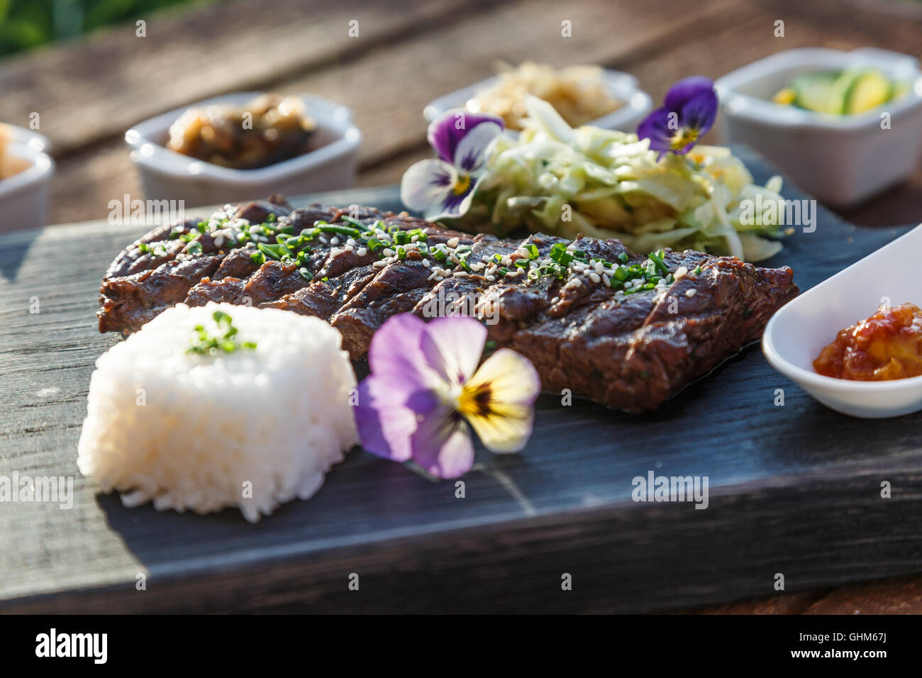 Korean bbq grill sizzling hi-res stock photography and images - Alamy